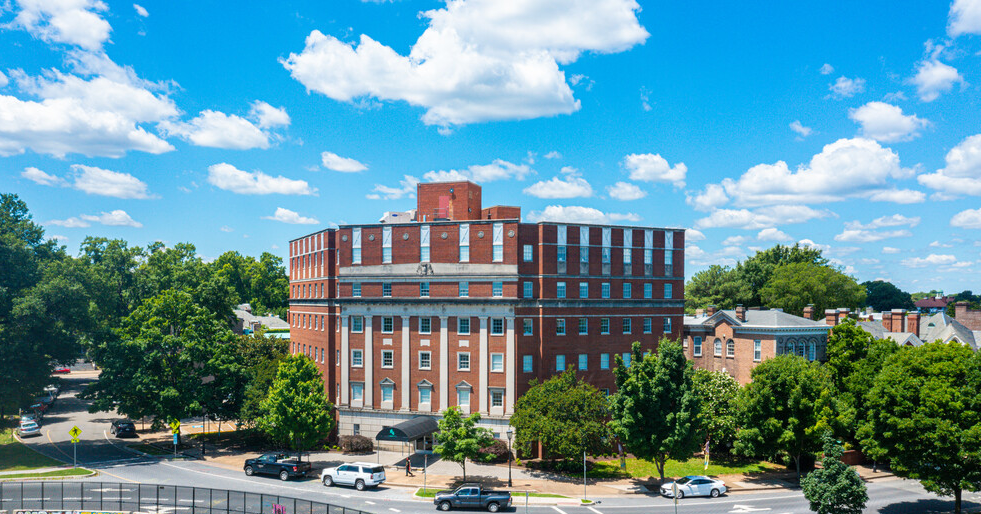 Richmond, VA Apartments | The 1805 | Residents